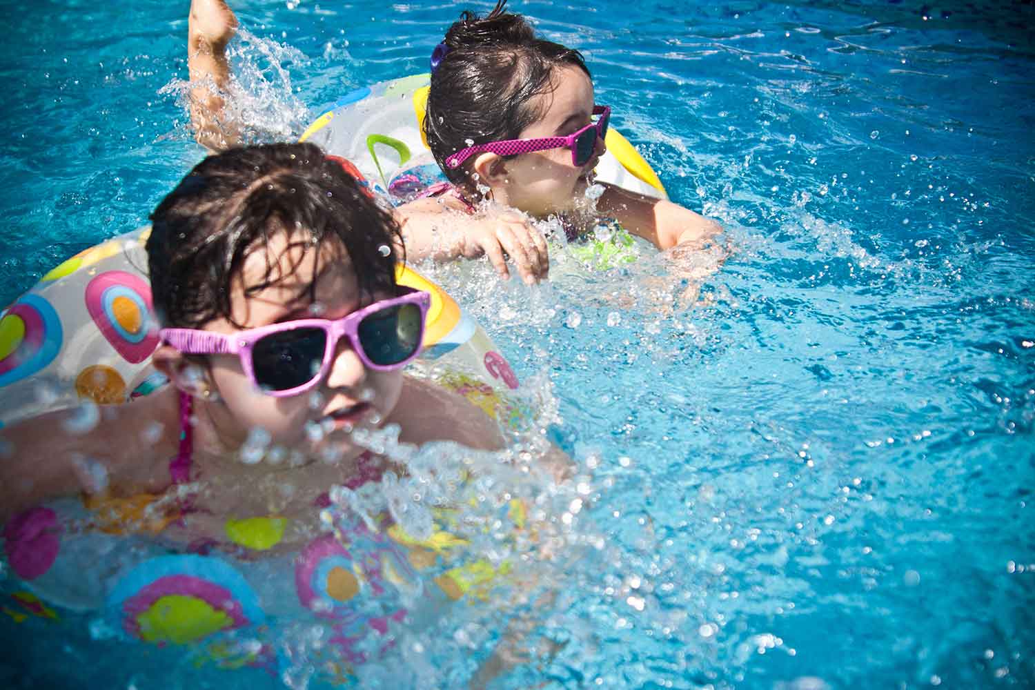 Summer Swim Camps at FFC Elmhurst - Fitness Formula Clubs