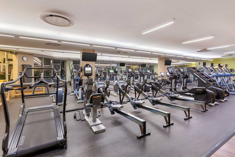 West Loop Gym With The Latest Strength and Cardio Equipment